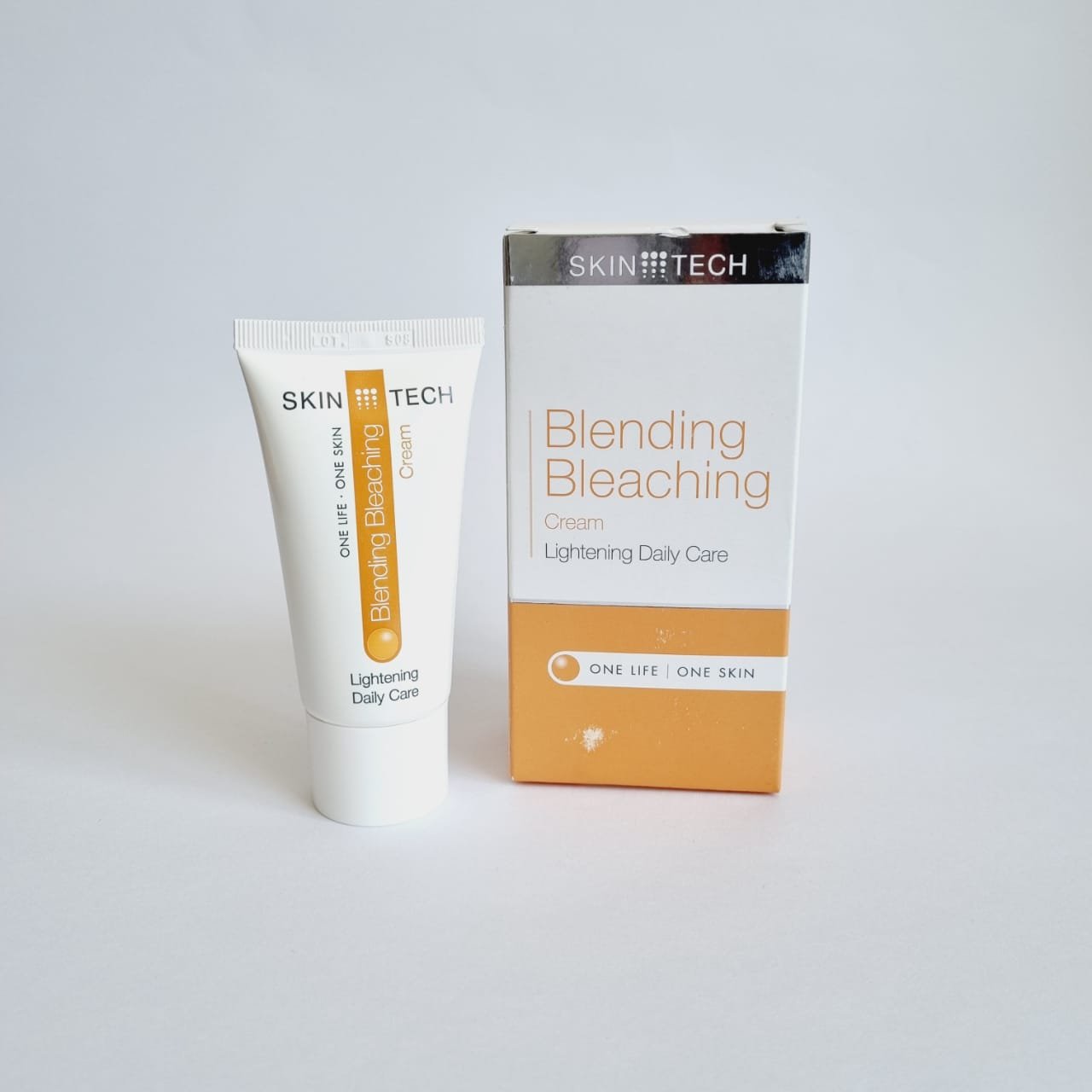 SKIN TECH BLENDING BLEACHING LIGHTENING CREAM 50 ML - Didoucha Parapharmacie